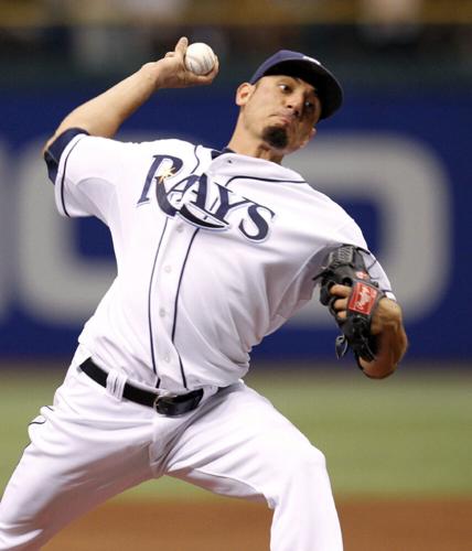 Rays deal pitcher Matt Garza to the Cubs: Sources
