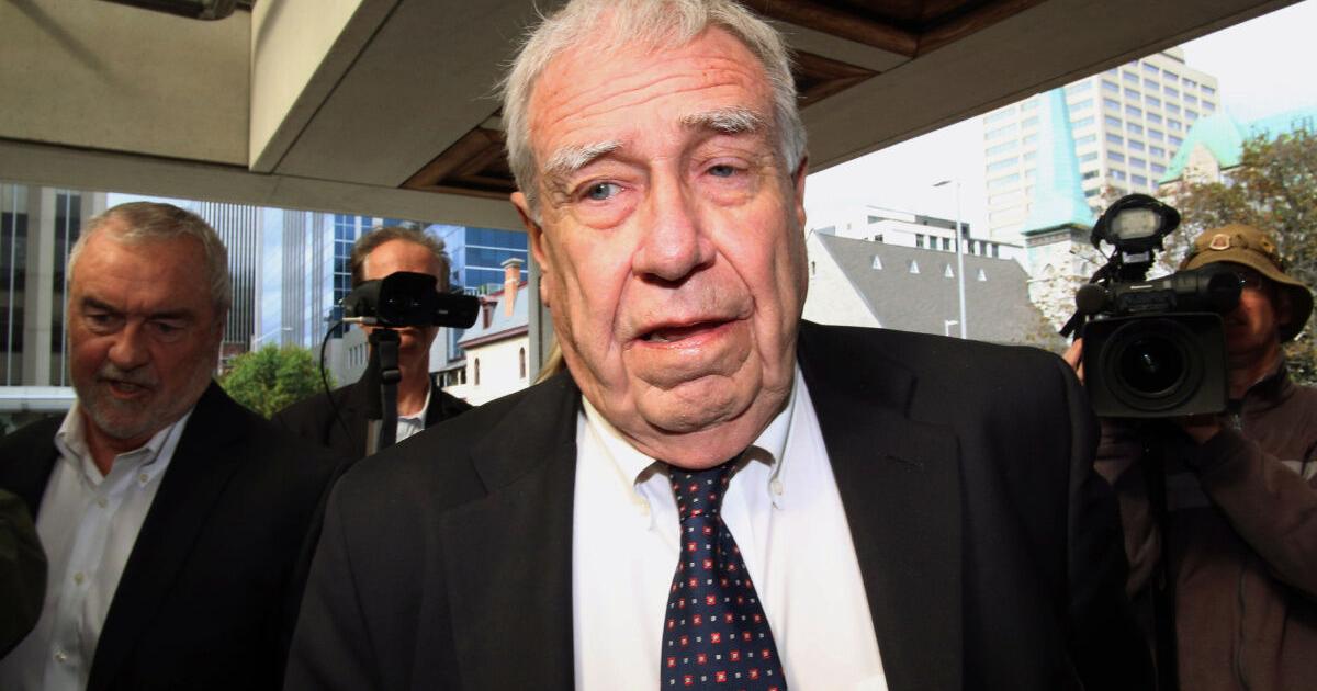 Former Harper aide Bruce Carson not guilty of influence-peddling