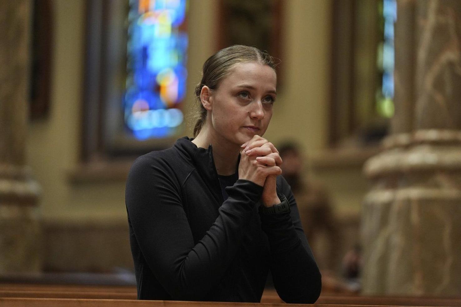 Catholic Chicagoans celebrate as native son Pope Leo XIV becomes first ...