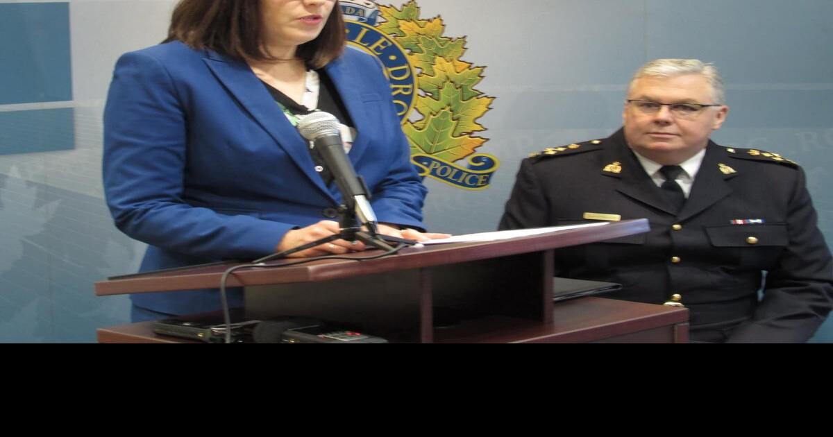 Alberta RCMP call centre tries to keep officers on the street, not ...