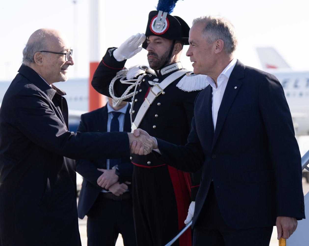 Carney reaffirms Canadian support for Ukraine in first meeting with ...