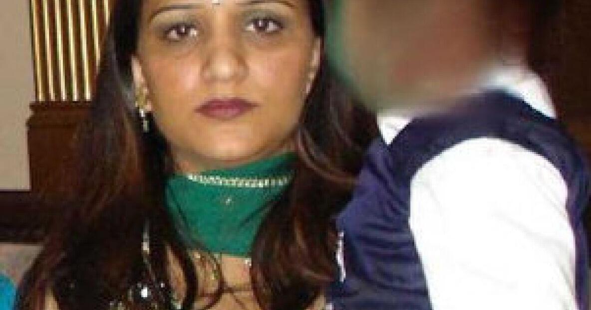 Woman ‘distraught and depressed’ over murder charge in death of sister ...