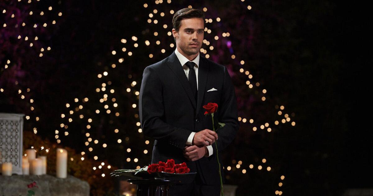 Bachelor Canada: Tim Warmels doles out first roses