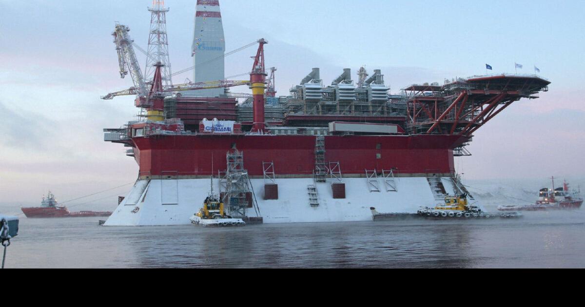 Russian oil rig sinking in Arctic brings environmental scrutiny