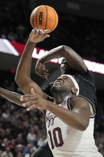 David Jones has 29 points with five 3s as Memphis beats No. 21 Texas A ...