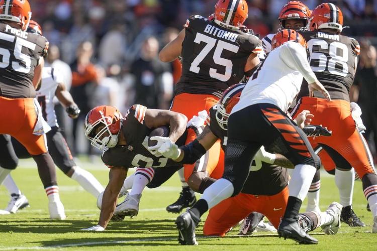 Nick Chubb scores TD for Browns in return after serious knee injury ...