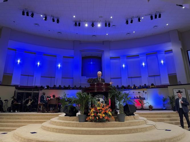 Former President Bill Clinton travels to Georgia to rally rural Black ...