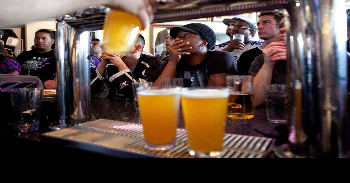 Stanley Cup: Diehard Los Angeles Kings fans flock to Canadian-owned bar
