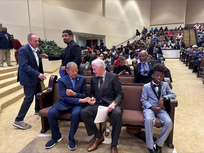 Former President Bill Clinton travels to Georgia to rally rural Black ...