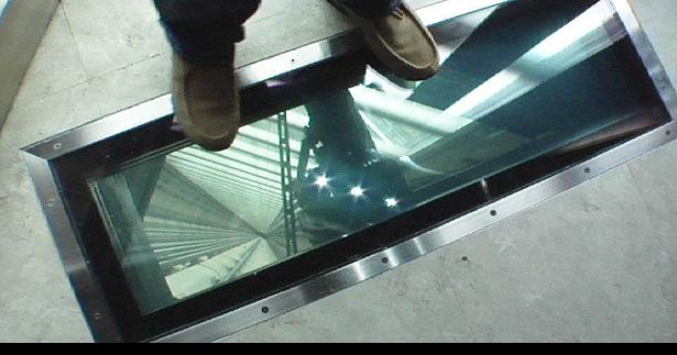 CN Tower unveils glass-floor elevator