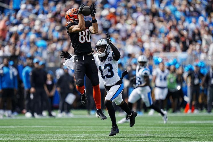 Joe Burrow throws for 2 TDs, Bengals hold on to beat Panthers 34-24 for ...