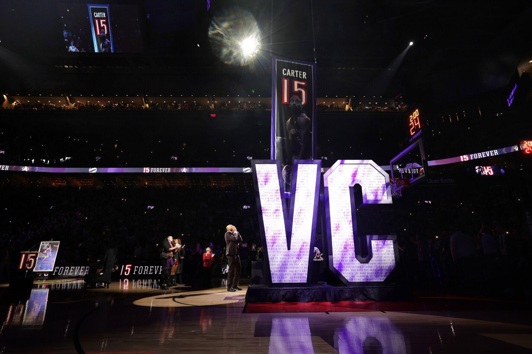 Raptors pay tribute to Vince Carter, retire No. 15 jersey