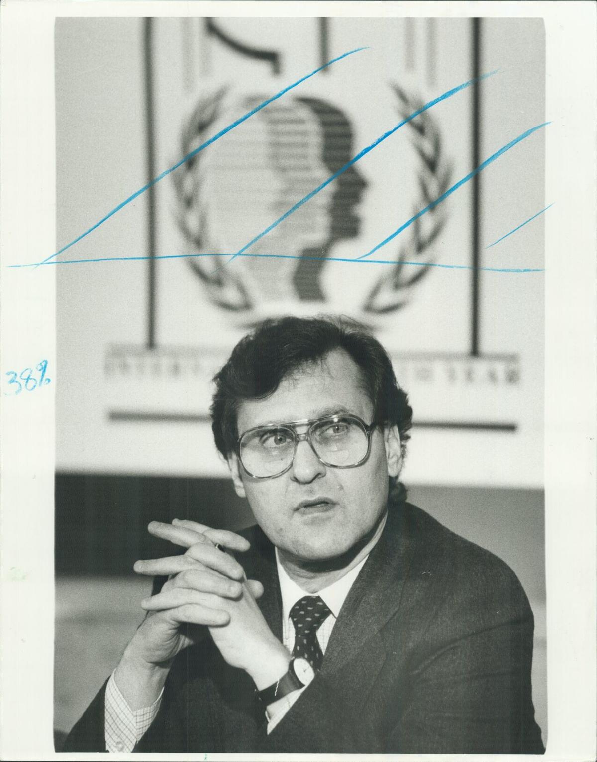 Stephen Lewis, former NDP politician and diplomat, dies at 88