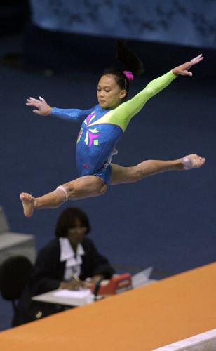 Toronto gymnast Peng Peng Lee hurt, will miss last Olympic qualifier