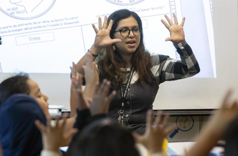 To fill teacher jobs, community colleges offer new degrees