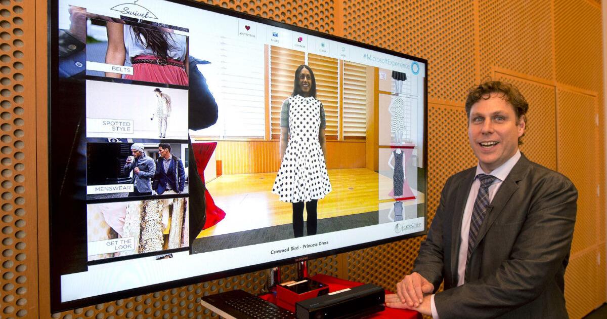Kinect technology lets shoppers try on virtual clothes