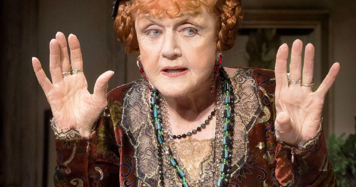 Angela Lansbury in Blithe Spirit joins Mirvish season