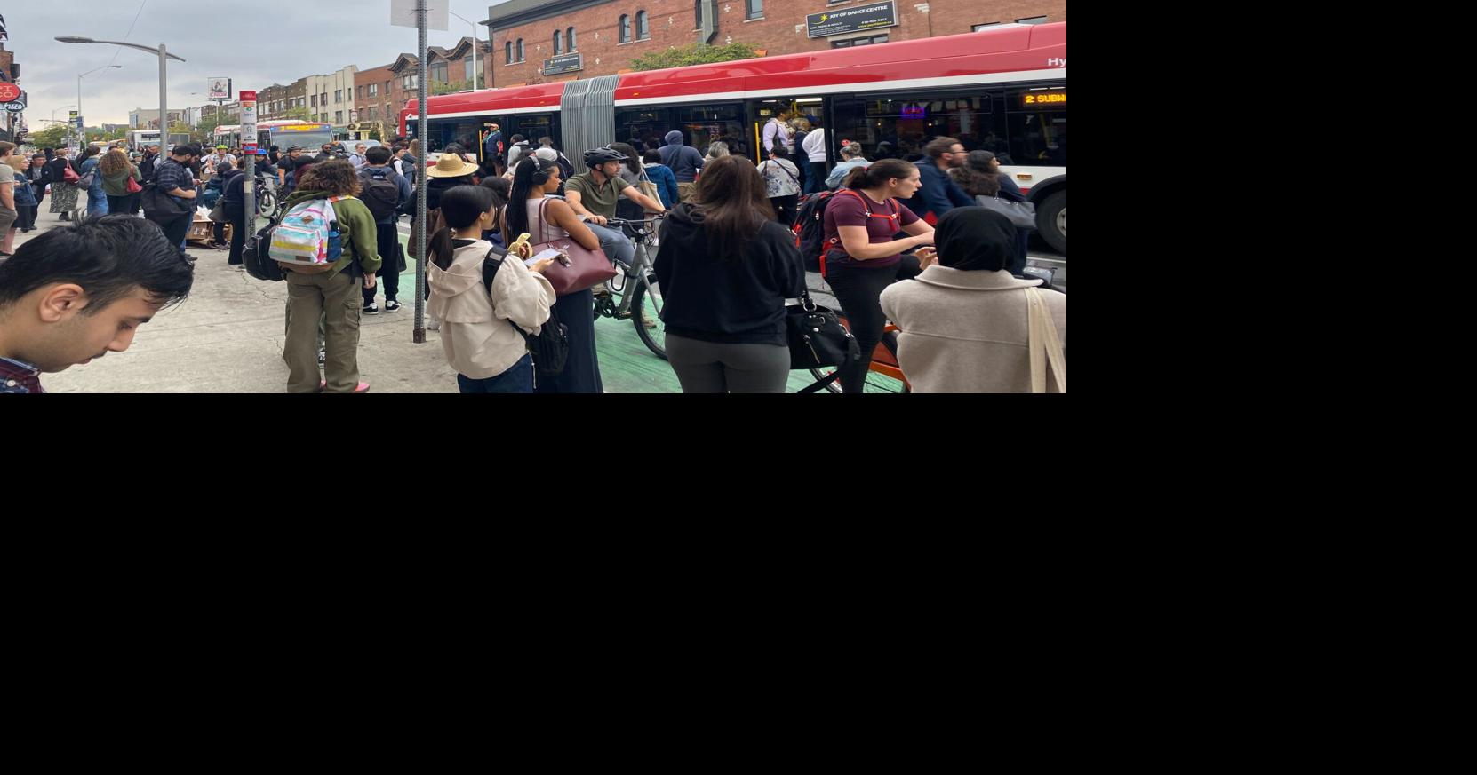 TTC Line 2 subway reopens after 2-hour rush-hour shutdown