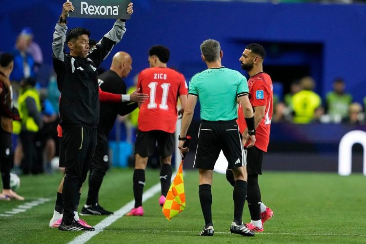 Egypt star Mohamed Salah leaves 1-1 World Cup draw with Iran due to ...
