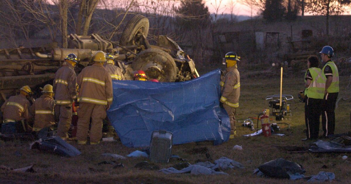 Ontario crash: OPP work to identify 11 victims who died