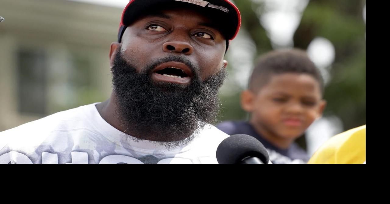 Michael Brown’s father wants investigation reopened