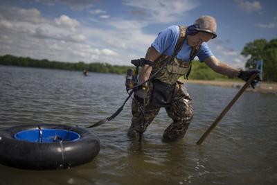 people finding treasure