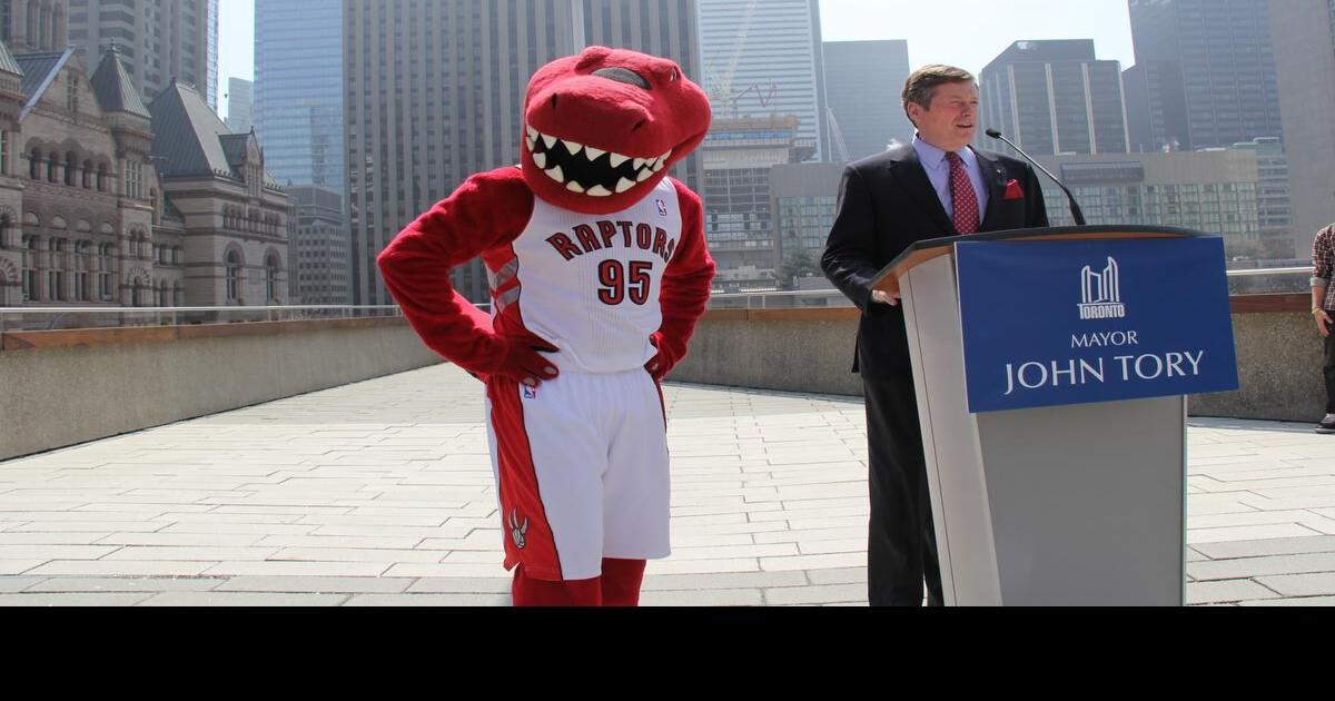 John Tory jokes that he supports calls for Kawhi Leonard as mayor