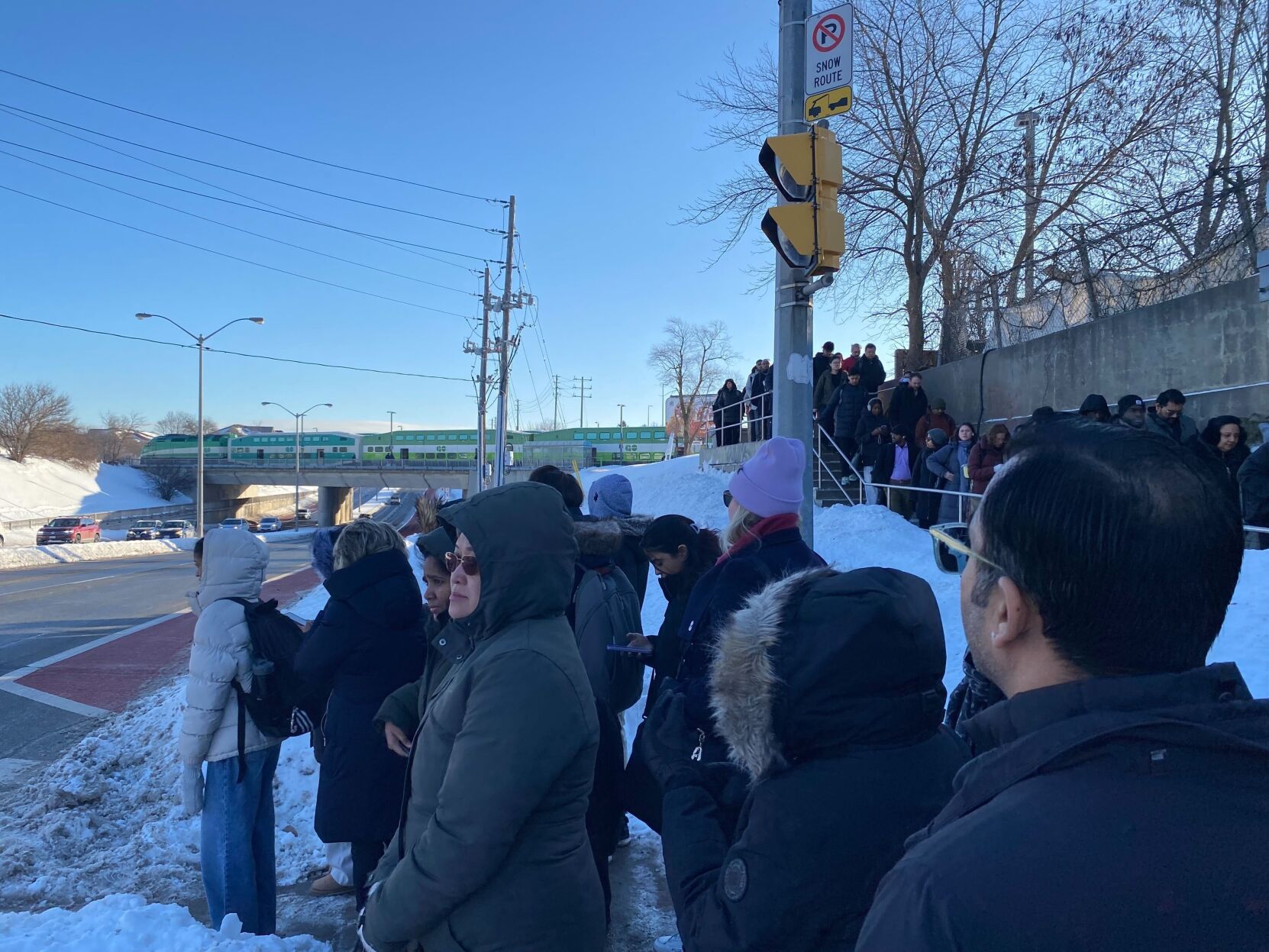 GO trains delayed up to 2 hours after signal issue at Union