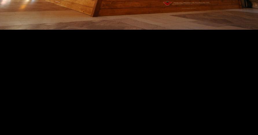 Twitter, Facebook light up Union Station Christmas tree