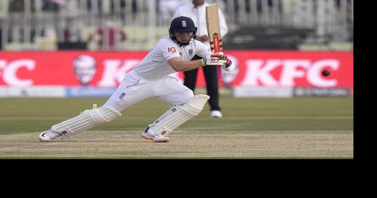 England blows away test traditions on 506-4 first day