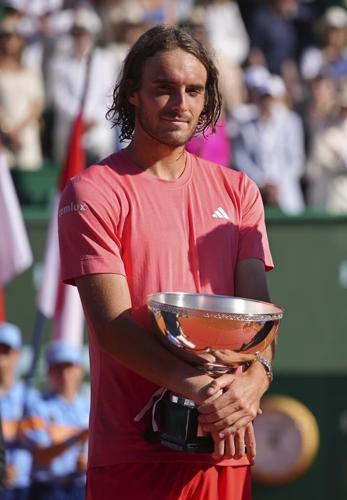 Tsitsipas sweeps aside Ruud to win Monte Carlo Masters for the third time, and then weeps
