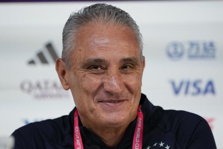 Ahead of World Cup game, Brazil coach recalls meeting Pelé