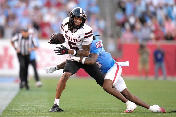 No. 11 Texas Tech dominates Houston 35-11 to improve to 5-0
