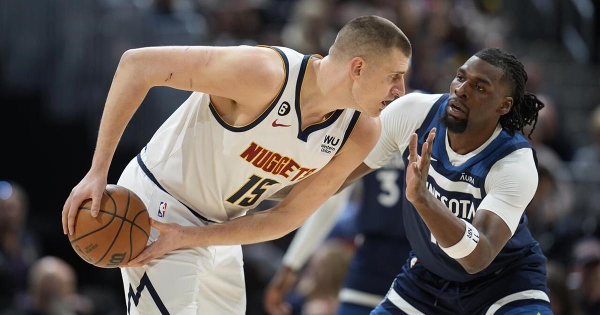 Jokic Posts Triple Double By Halftime Nuggets Rout Wolves
