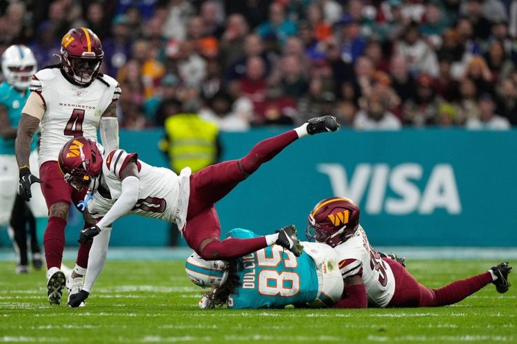 Dan Quinn's defense was better than Joe Whitt Jr.'s, but the Washington ...