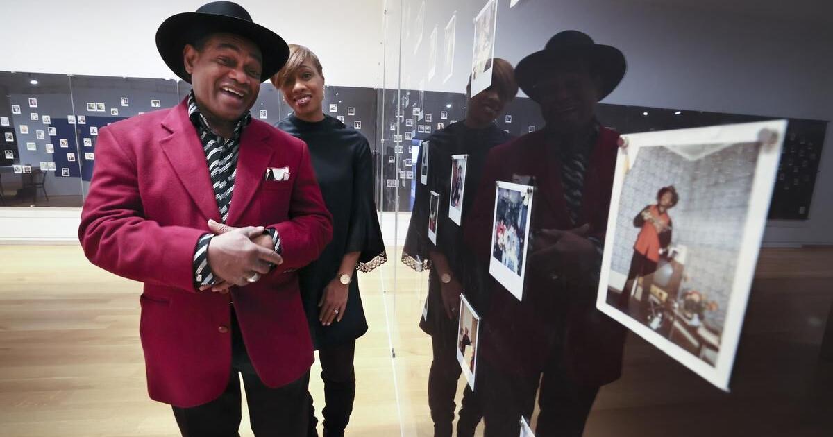 She discovered a lost photo of her father in an AGO exhibit