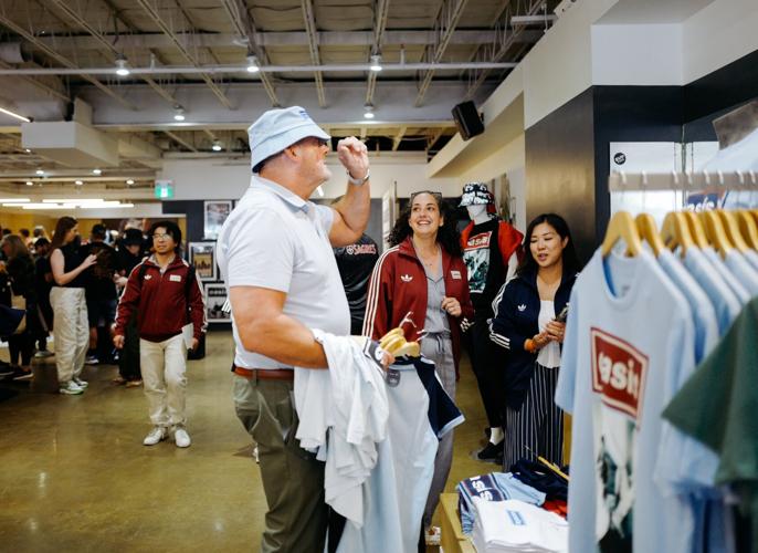 Oasis fans line up at Toronto merch pop-up before concerts