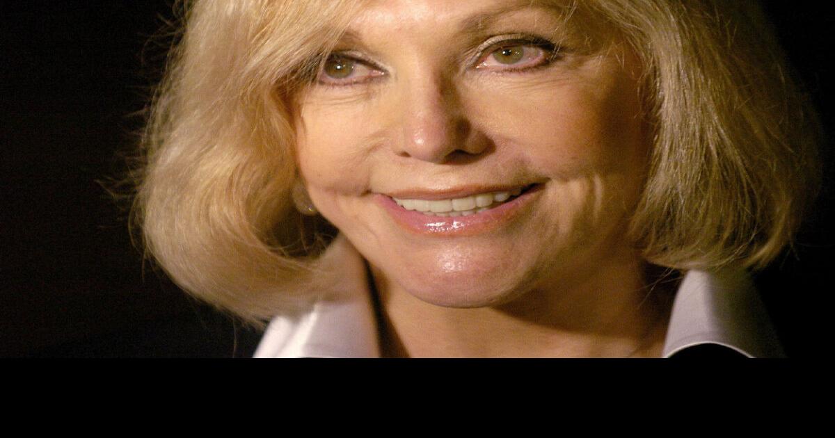 Kim Novak lashes out at ‘The Artist’ filmmakers for using ‘Vertigo’ score