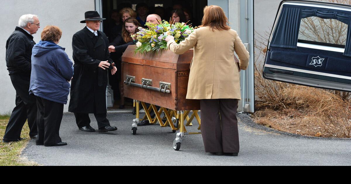 Carpenter prepares for death and finds immortality — in his homemade casket