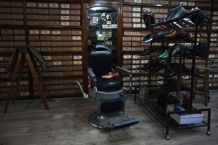 Pope Francis' ordinary shoes bring pride to his Argentine neighborhood ...