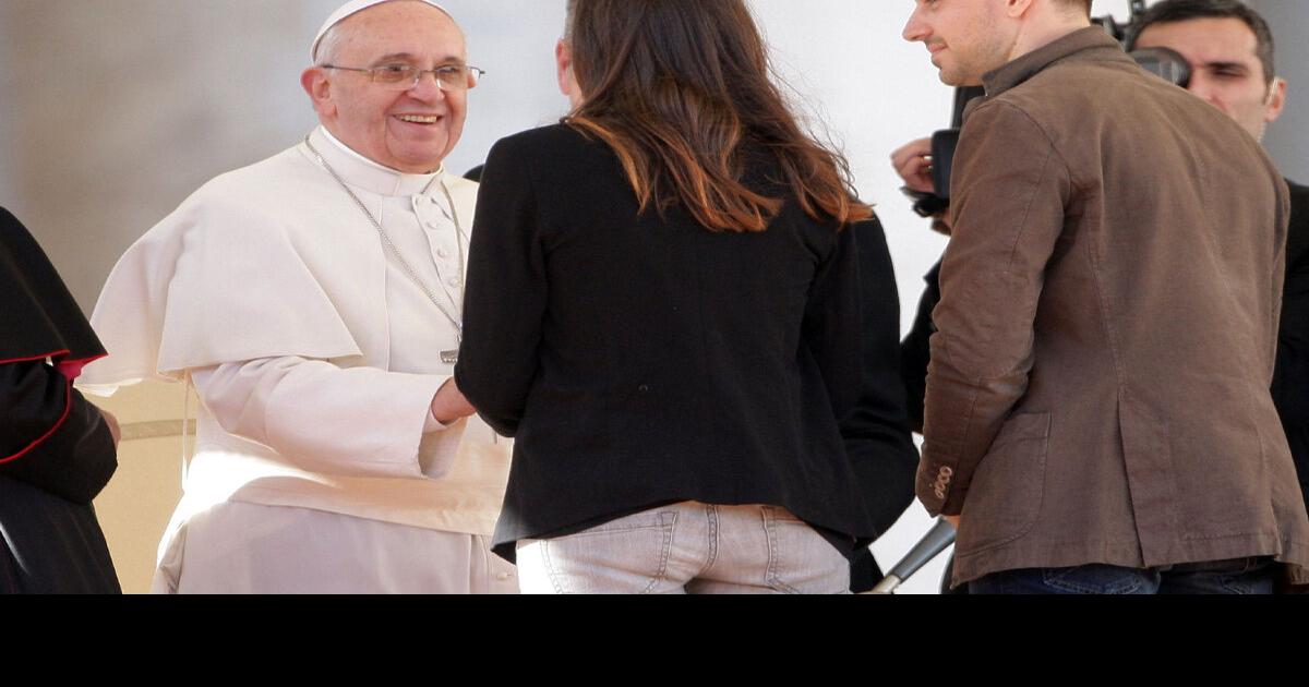 Pope Francis triggers debate on family issues