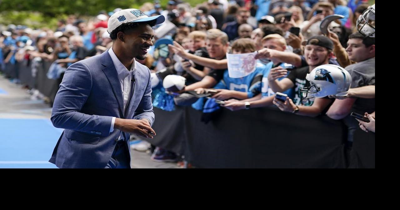 Panthers give QB Young help, select Mississippi WR Mingo