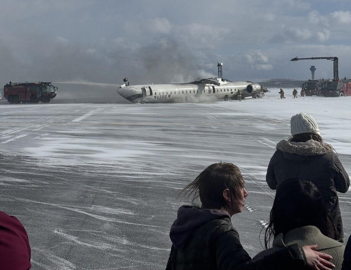 Toronto plane crash: Delta crash investigation begins