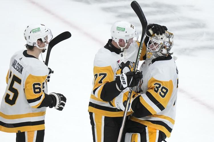 Crosby scores winner in 3rd period as Penguins beat Bruins 6-5 after blowing 3-goal lead