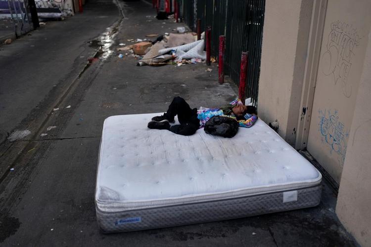 LA taps hotel rooms as estimated 40,000 people live homeless