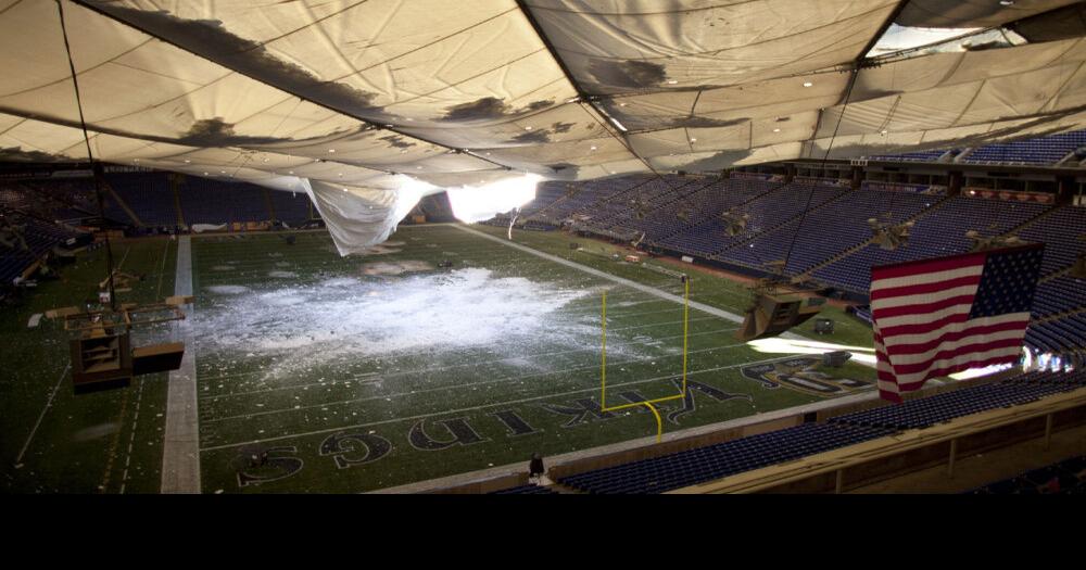 Engineering crews inspect Metrodome after collapse
