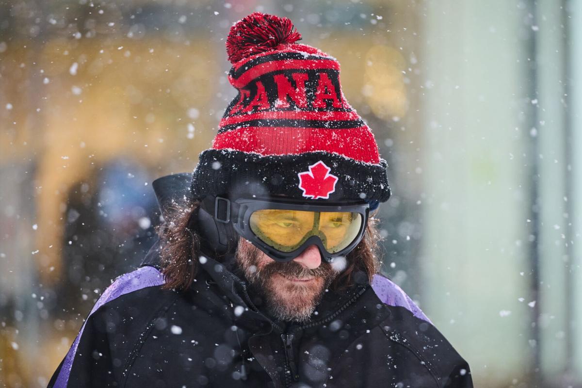 Snow, freezing rain, and extreme cold make for a wintry Boxing Day ...