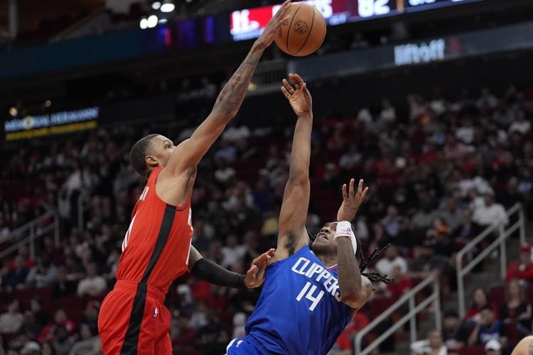 Leonard has 28 points as Clippers rally late for 122-116 win over Rockets