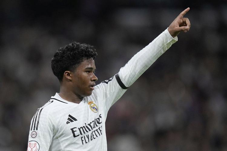 Real Madrid needs extra time to oust Real Sociedad and advance to Copa ...