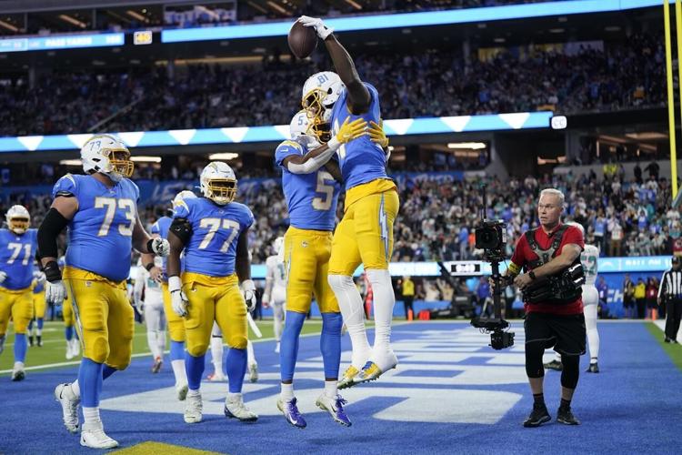 Herbert, short-handed defense lead Chargers past Fins 23-17